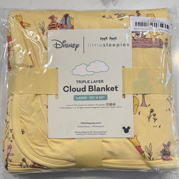 Little Sleepies | Bedding | Little Sleepies Disney Cloud Blanket Pooh ...